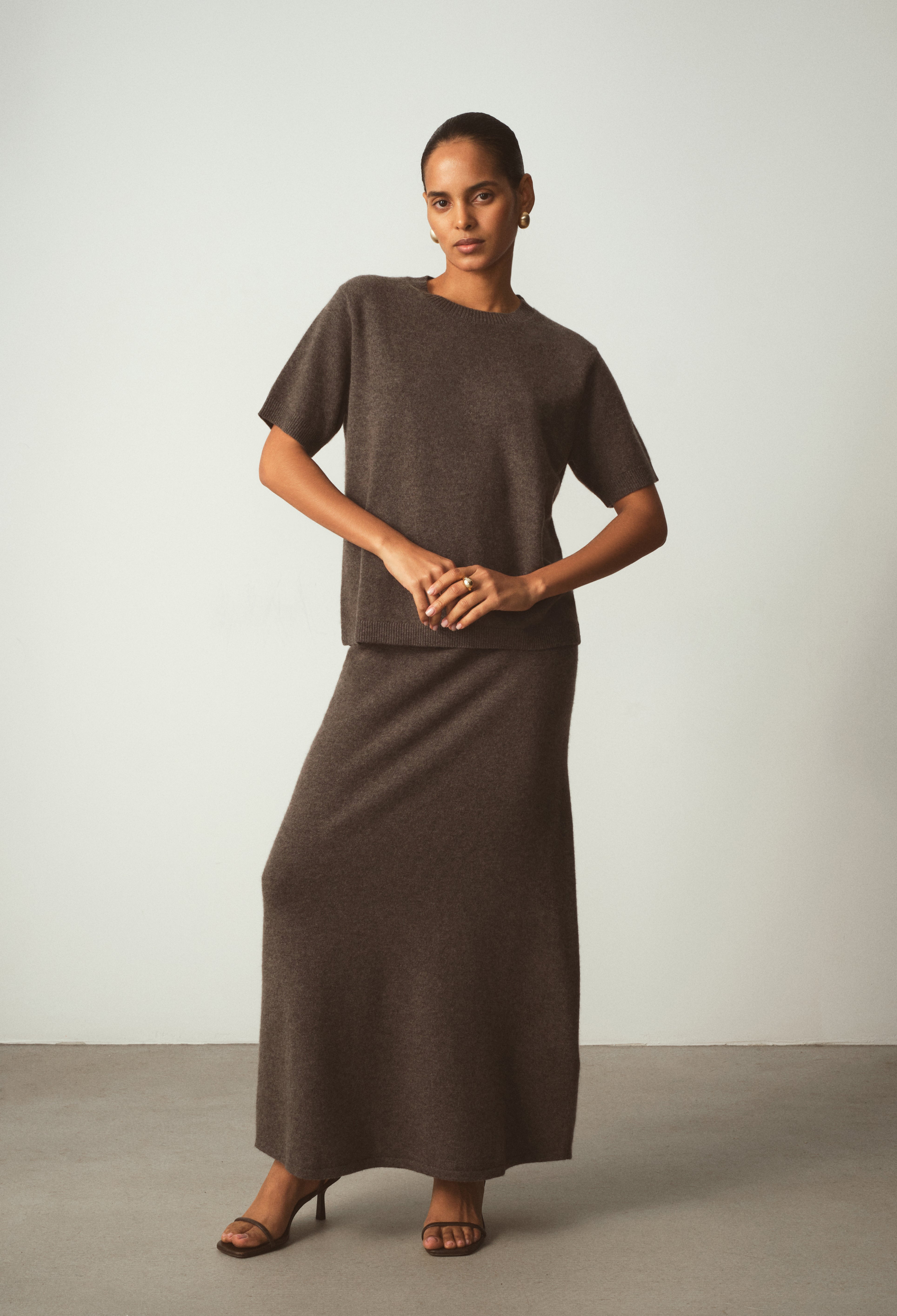 ALINA skirt, chocolate – TRY ON DRESS